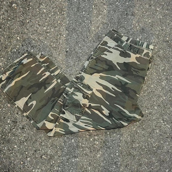 Wrangler | Pants | Mens Wrangler Faded Army Cargo Pants | Poshmark